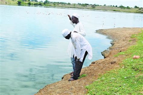 Lake Simbi Nyaima Men Of God Use Healing Lake Water To Cast Out Evil