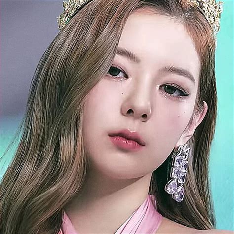 Pin By Lua Kim On Lia ️ Princess Lia Itzy Lia