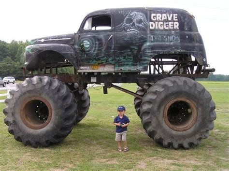 Old Grave Digger My Fav Monster Truck Monster Trucks Big Monster