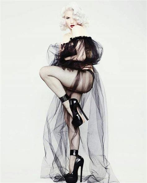 Miss Mosh Officiallymosh Nude Onlyfans Vazamentos 20 Fotos