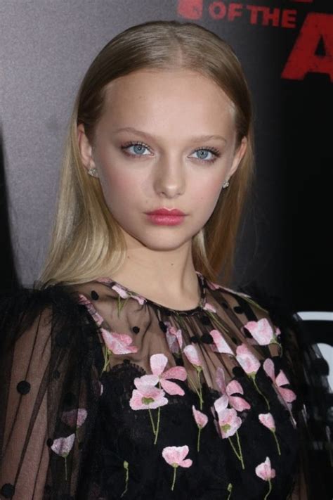 Amiah Miller On Red Carpet War For The Planet Of The Apes Premiere
