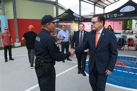 ‘armas Y Municiones Por Comida Y Medicinas Logra Resultados