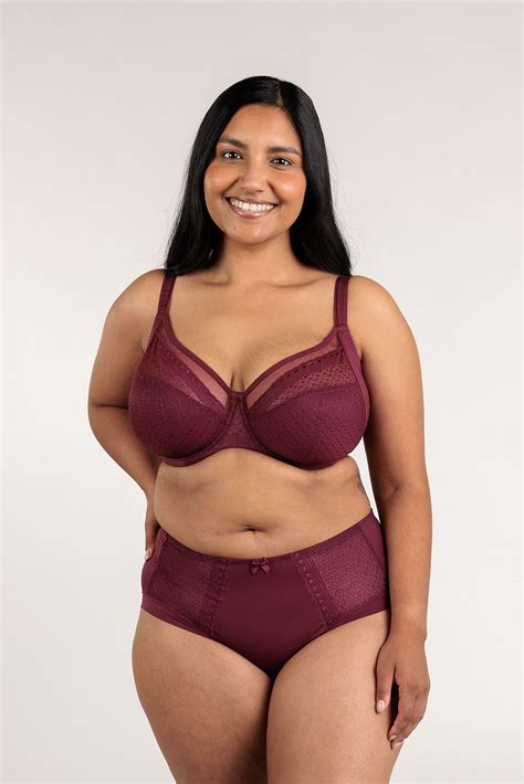 Salma Flexwire Full Coverage Lace Bra D J Cup Understance