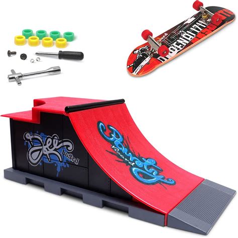 Momsiv Mini Finger Toy Skateboard Park Ramp Kit