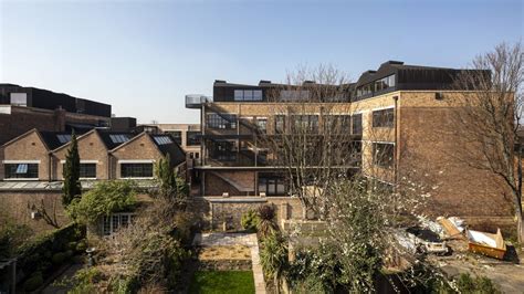 Henley Halebrown Turns Industrial Terrace Into Creative Studios In Hackney