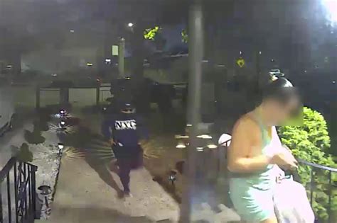 Duo Holds Woman At Gunpoint Ties Her Up In Nyc Home Invasion