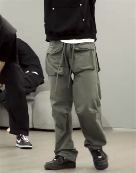 카고팬츠 위쪽에 주머니있는 지품 어디껀디 아시나요 패션 에펨코리아