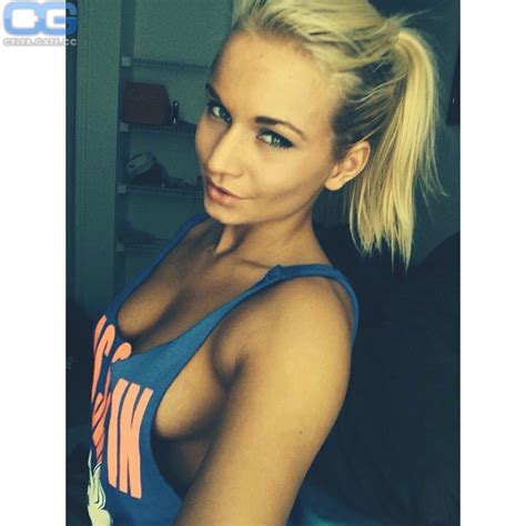 Zoie Burgher Nude Pictures Onlyfans Leaks Playboy Photos Sex Scene