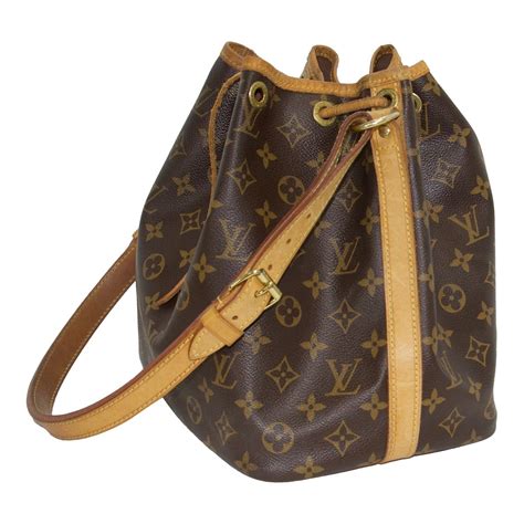 Louis Vuitton Monogram Petit Noe Olivers