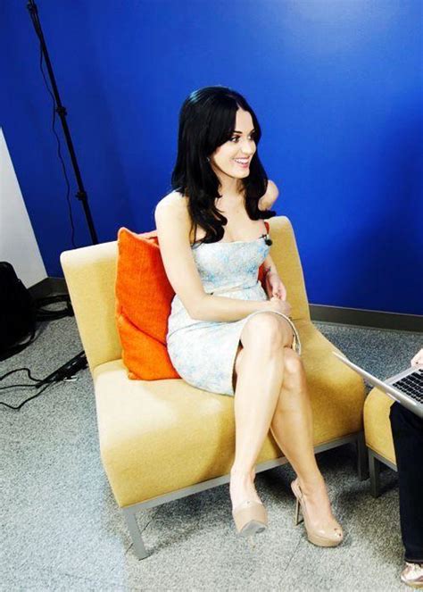 Shes So Hot Rkatyperrylegs Shes So Hot Rkatyperrylegs