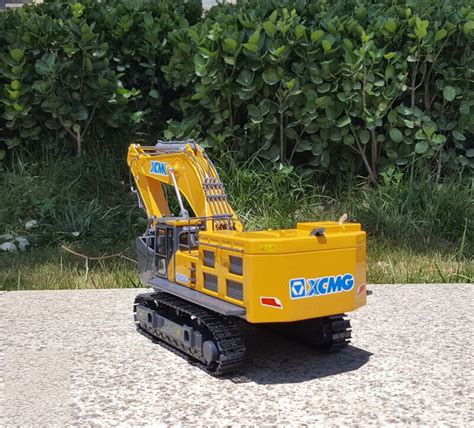 High Precision 135 Xcmg Xe950g Diecast Crawler Large Excavator Diecas