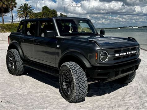 Very Big Lifted Ford Broncos Ford Bronco Lift