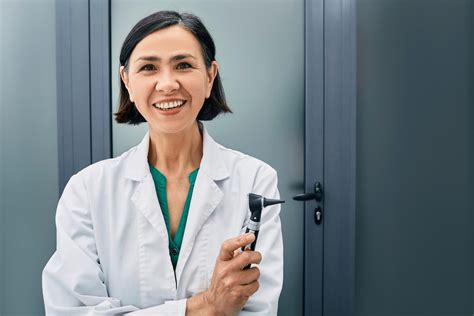 How To Become A Radiologist Schooling Career Path And Salary Leland