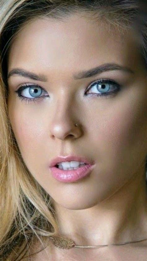 Most Beautiful Eyes Stunning Girls Beautiful Young La