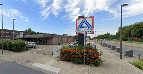 16 Jarig Duo Overvalt Aldi Op Linkeroever Met Alarmpistool Twee