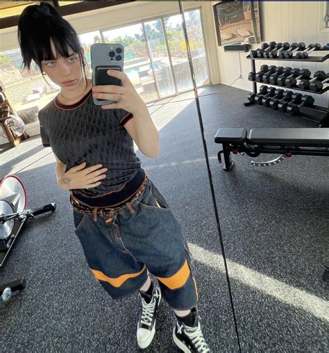 Billie Eilish Weight Loss Journey Complete Details Fabbon