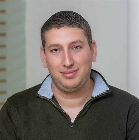 השמועות נכונות • הכתב לענייני חרדים עוזב אחרי 17 שנה בחדרי חרדים