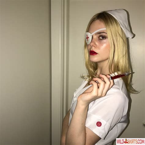 Elle Fanning Ellefanning Nude Instagram Leaked Photo 379
