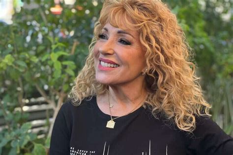 ריקי גל השיניים של הציבור הישראלי נחשפו ישראל היום