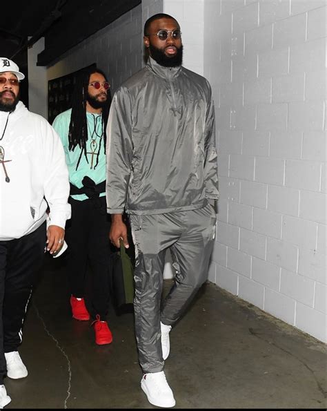 Pin By Brittany Entzminger On Nba Drip Pt 3 How To Wear Lebron James Fashion Outfits