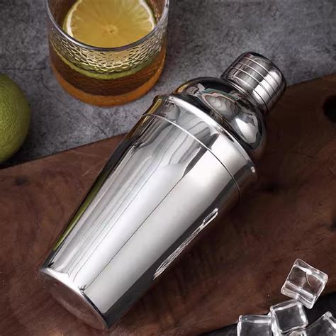 24oz Cocktail Shaker 304 Stainless Steel Martini Shaker