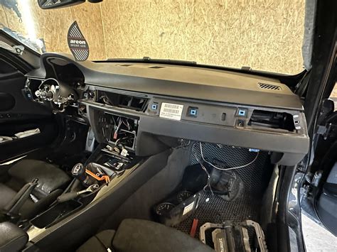 Dashboard Retrofit R E90