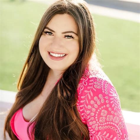 Sophia Perrone Narragansett Ri Real Estate Associate Remax Flagship