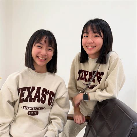 王 尹琦 短髮小蘋果、小西打 說了好久說想剪短 今天帶她們來實現願望😁😁 剪完，超級開心的😆😆😆 Instagram