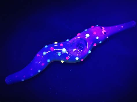 Worm On A String Pipes Glass Den