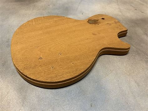 Heritage Les Paul Style Guitar Body Reverb