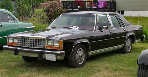 1985 Ford Ltd Crown Victoria Iconic Luxury Sedan