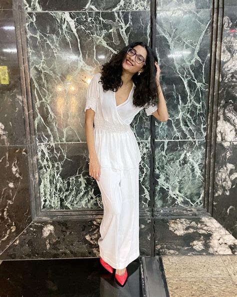 Renee Sen Is All Set To Capture Audiences With Her Debut In Suttabaazi