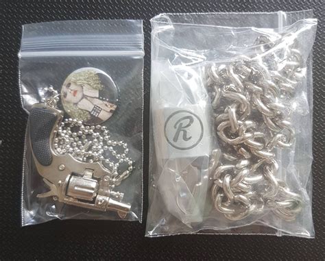 Sex Pistols Sid Vicious R Padlock And Chain Plus Nancy Spungen