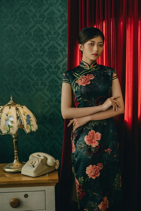 Cateatingchipswallpaperpc Photos Download The Best Free Cateating