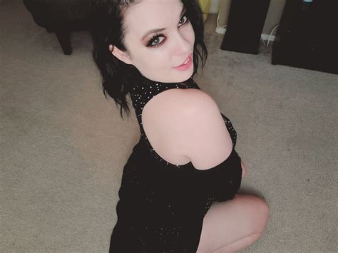 Lilahvale 2 8edac1c7 767f 4d17 Ae56 E4caaa46b9b1 Porn Pic Eporner