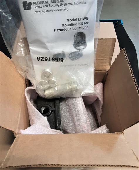 Federal Signal Wall Mounting Bracket Control Tech