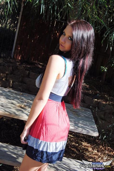 Sin Ropa Interior Debajo Del Vestido