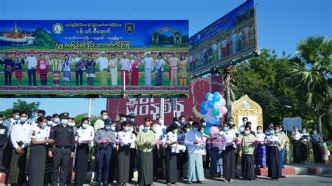 မကွေးတိုင်းဒေသကြီးအစိုးရအဖွဲ့၊ လူမှုရေးရာဝန်ကြီး ပခုက္ကူမြို့၌ ပန်းခင