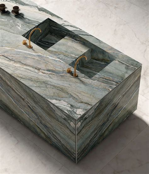 Royal Peacock Infinity Surfaces