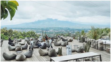 Kopi Nako Kebon Jati Tawarkan Tempat Nongkrong Santai Dengan Panorama
