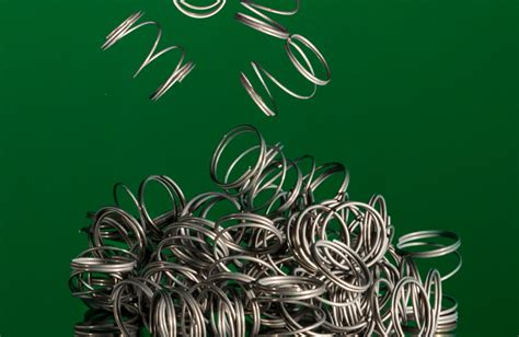 Separation Thees Plastic Recycling