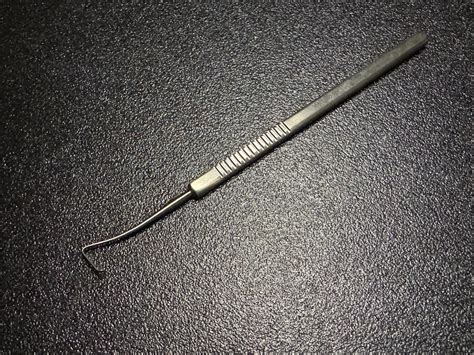 Jarit 350 357 Green Strabismus Hook 10mm For Sale