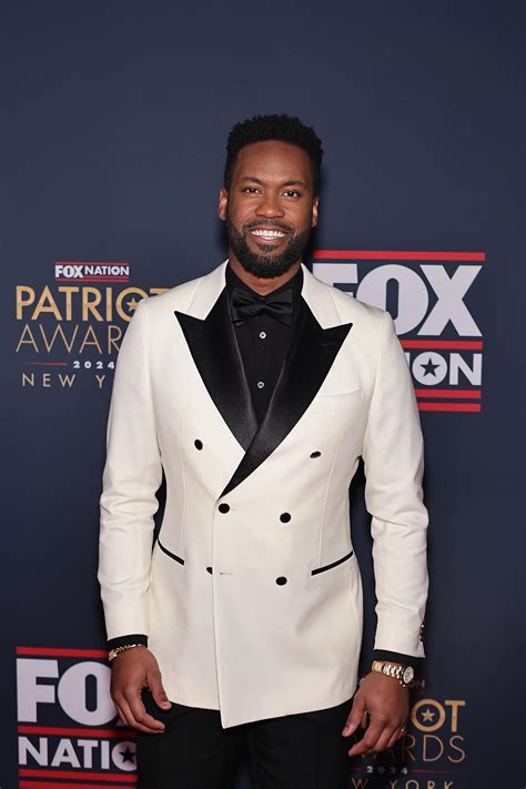 Fox And Friends Host Lawrence Jones Gives Update On Intense Surgery Aol