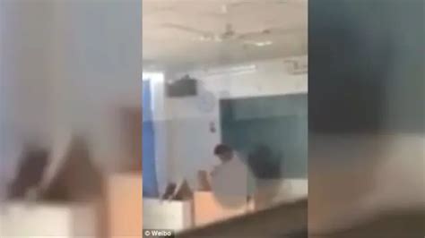 Heboh Video Mesum Dosen Dan Murid Di Ruang Kelas Global Liputan Com