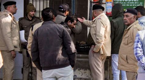 Barelly News मां रेप के आरोपी के साथ चली गई बेटे से पिता का दुःख ना देखा गया शख्स की जान ले