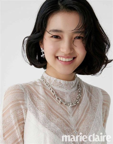 Kim Tae Ri For Marie Claire 짧은 머리 웨이브 중간 길이 머리 단발 파마 머리 스타일