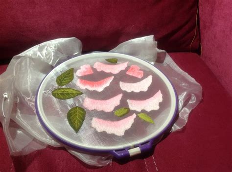 вышитые детали для объемной розы Embroidered Details For Stumpwork Rose