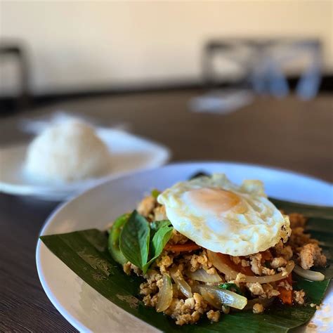 Bua Thai Kapow Kai Dow Thai Fast Food Rustic Spicy Facebook