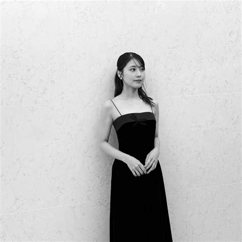 「ため息出る美しさ」「神々しい」有村架純、美デコルテ露わな黒ドレスに大反響：「おっ！」でつながる地元密着のスポーツ応援メディア 西スポweb Otto