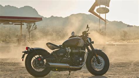 Motorrad Vergleich Triumph Bonneville Bobber 2025 Vs Triumph Bonneville Bobber Black 2019